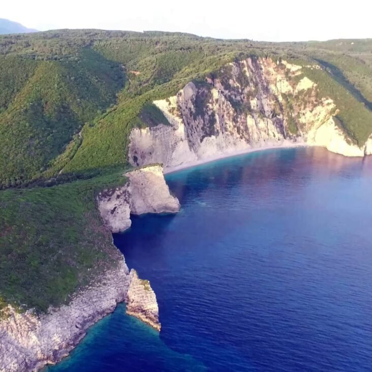 7 Κρυφές Παραλίες της Κέρκυρας Δίπλα στην Παλαιοκαστρίτσα - AtCorfu
